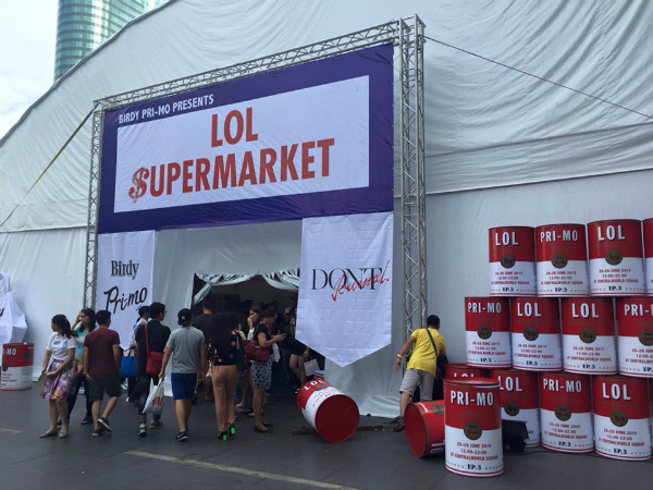 พาชม งาน LOL Supermarket ช็อปปิ้งแฟชั่นจากร้านดังออนไลน์แบบเย็นฉ่ำ